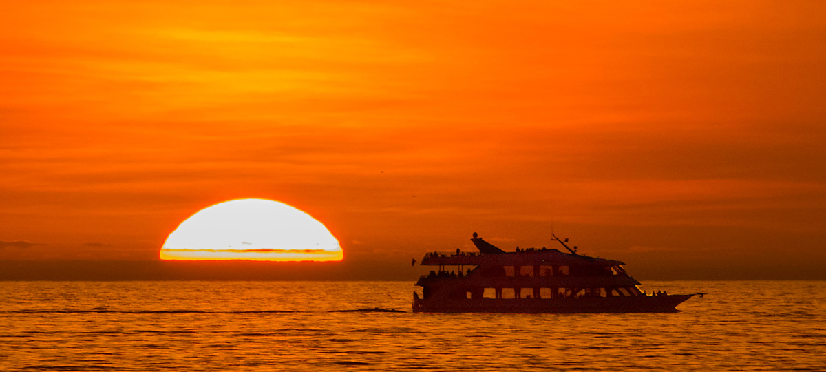 Cruises... and Sunsets In Paradise - Sea Excursions